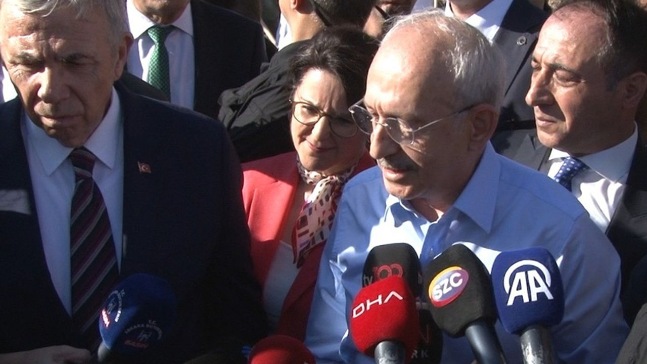 CHP lideri Kılıçdaroğlu, Mansur Yavaş’ın belediye başkanı adayı ... CHP lideri Kılıçdaroğlu, Mansur Yavaş’ın belediye başkanı adayı ...