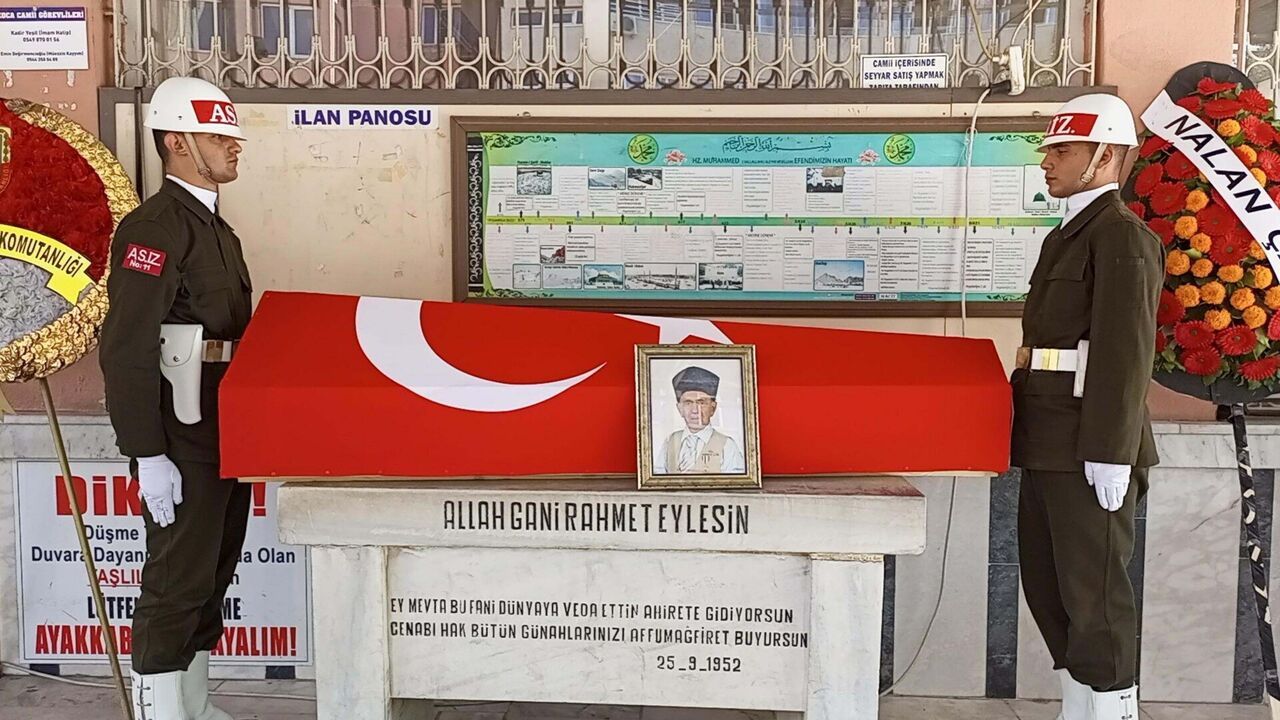 Nazilli’de Kore Gazisi Mehmet Esen, Askeri törenle son yolculuğuna ...
