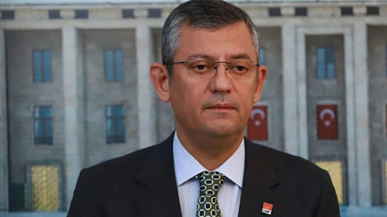 Özgür Özel kimdir? Hayatı, kariyeri ve siyasi hayatı nasıl ilerledi?