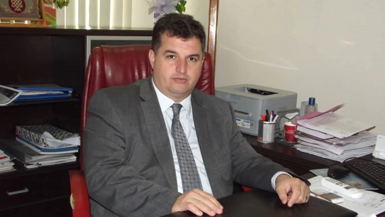 AK Parti İzmir Bergama Belediye Başkan adayı Sadık Doğruer kimdir, kaç ...