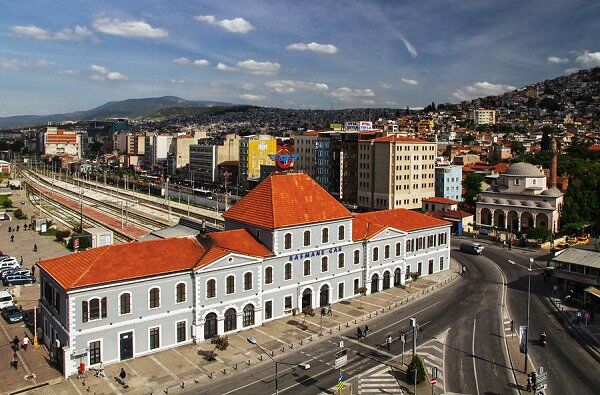 Basmane Garı'na nasıl gidilir? Hangi ESHOT hatları gidiyor? İZBAN ve ...