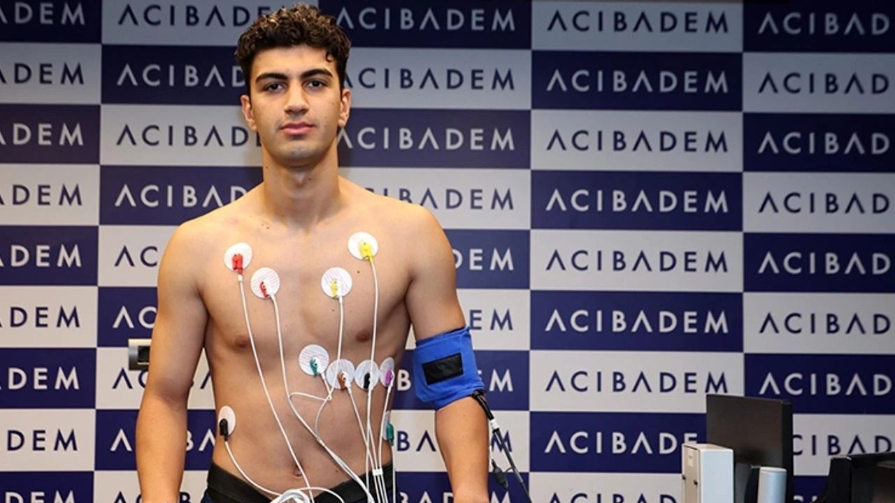 Fenerbahçe’nin yeni stoperi sahada! Yiğit Efe Demir kimdir? Kaç yaşında ...